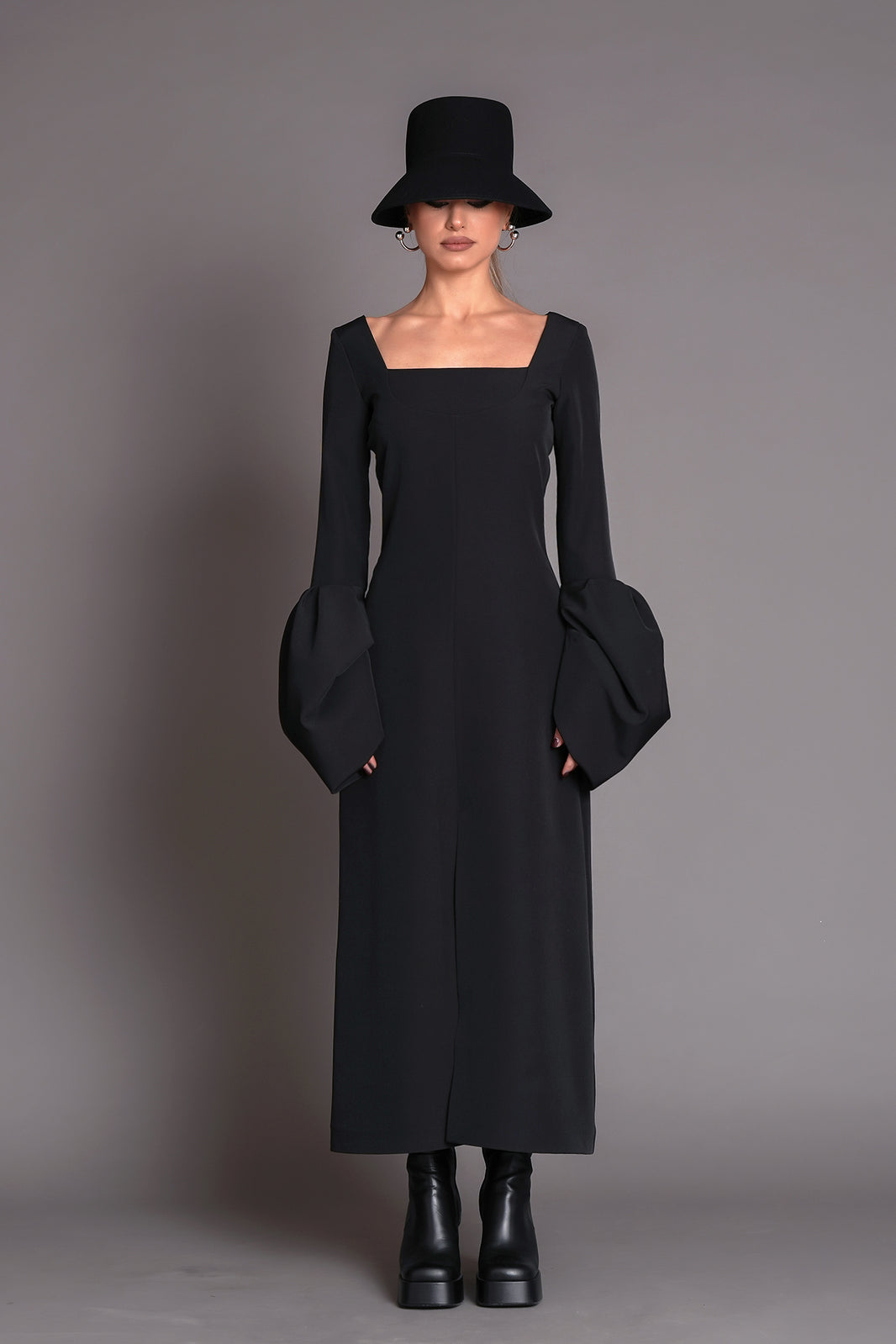 Replica е български бранд за луксозни дрехи с премиум качество. – REPLICA